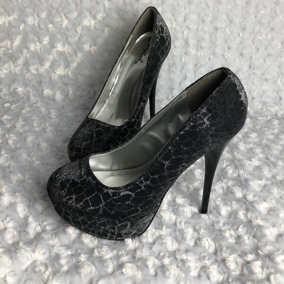 Qupid | Shoes | Qupid Black Shine Cheetah Heels | Poshmark